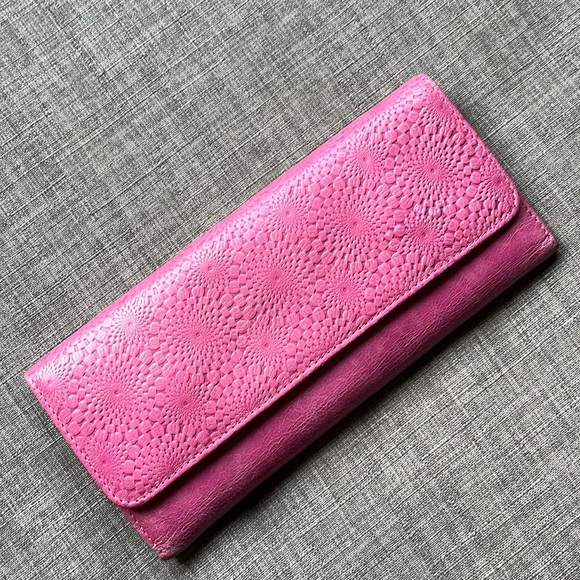 HOBO | Bags | Hobo The Original Pink Folding Magnetic Card Wallet ...